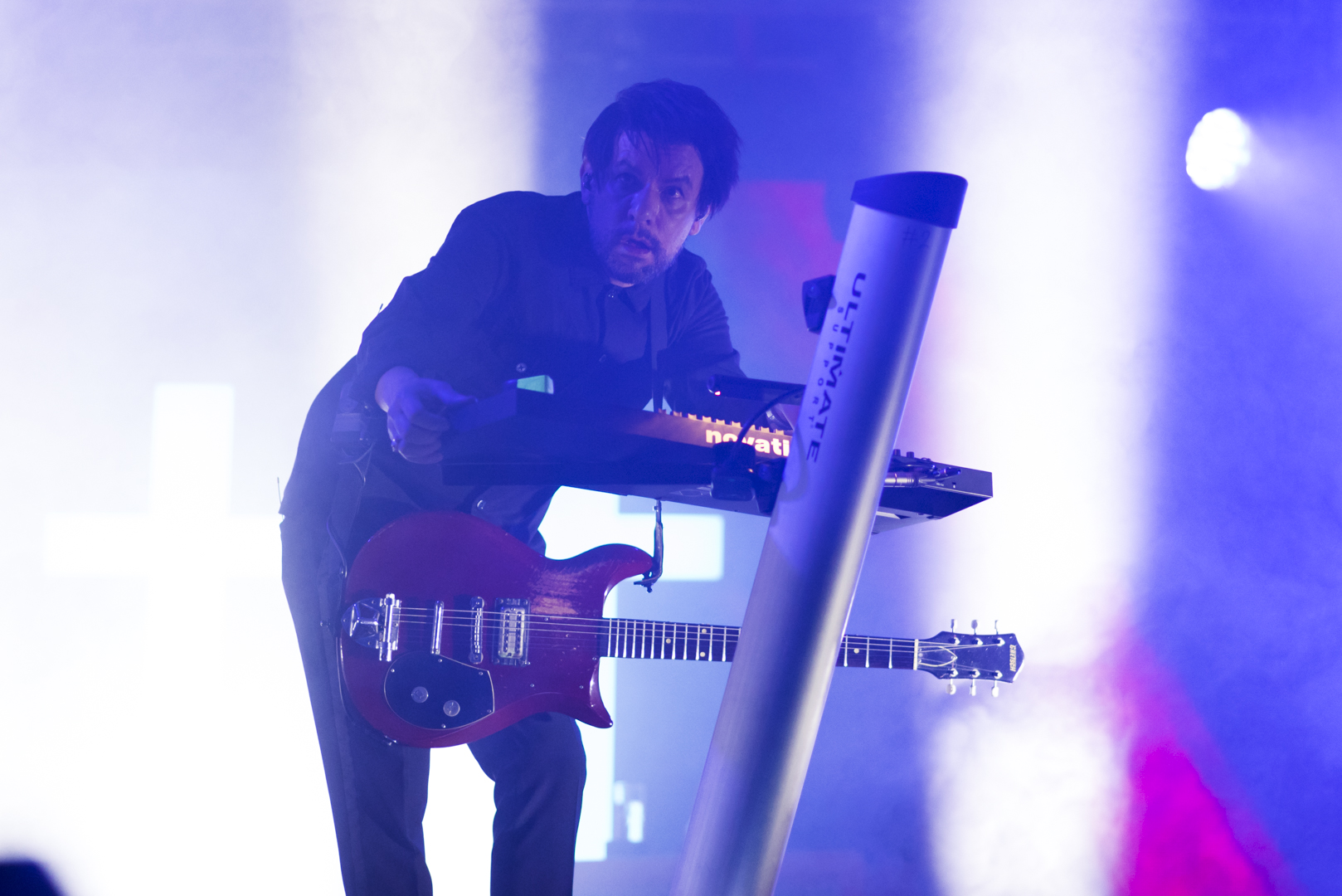 Crosses debuta en la Ciudad de México con una presentación sublime