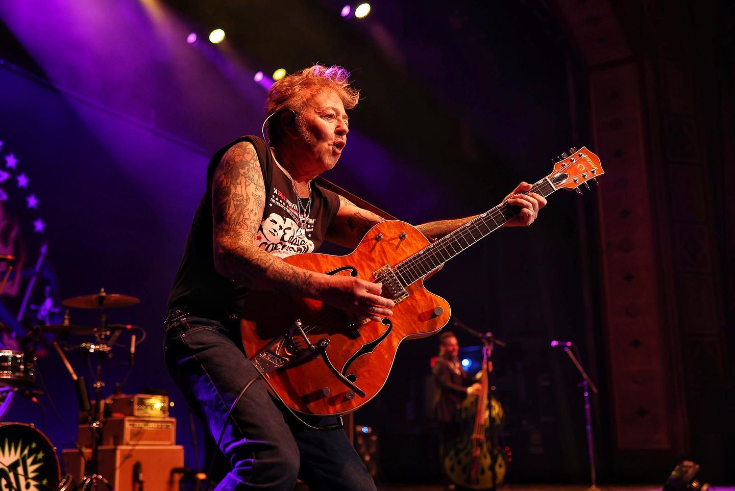 Brian Setzer revela que no volverá a tocar la guitarra por una ...